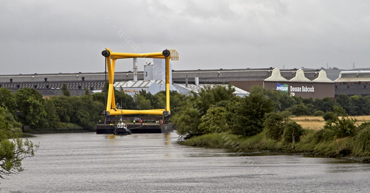 Dougie Coull Photography: Barge Move - Inchinnan Bascule Bridge