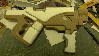 Weaselhammer Props: Mass Effect M-12 Locust SMG
