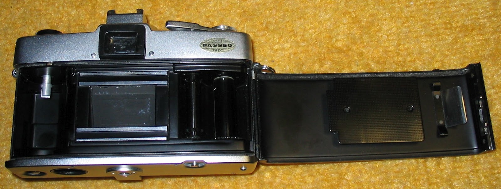 The Chens: The User’s Review: The "Wink Mirror" Topcon Uni/Hanimex ...