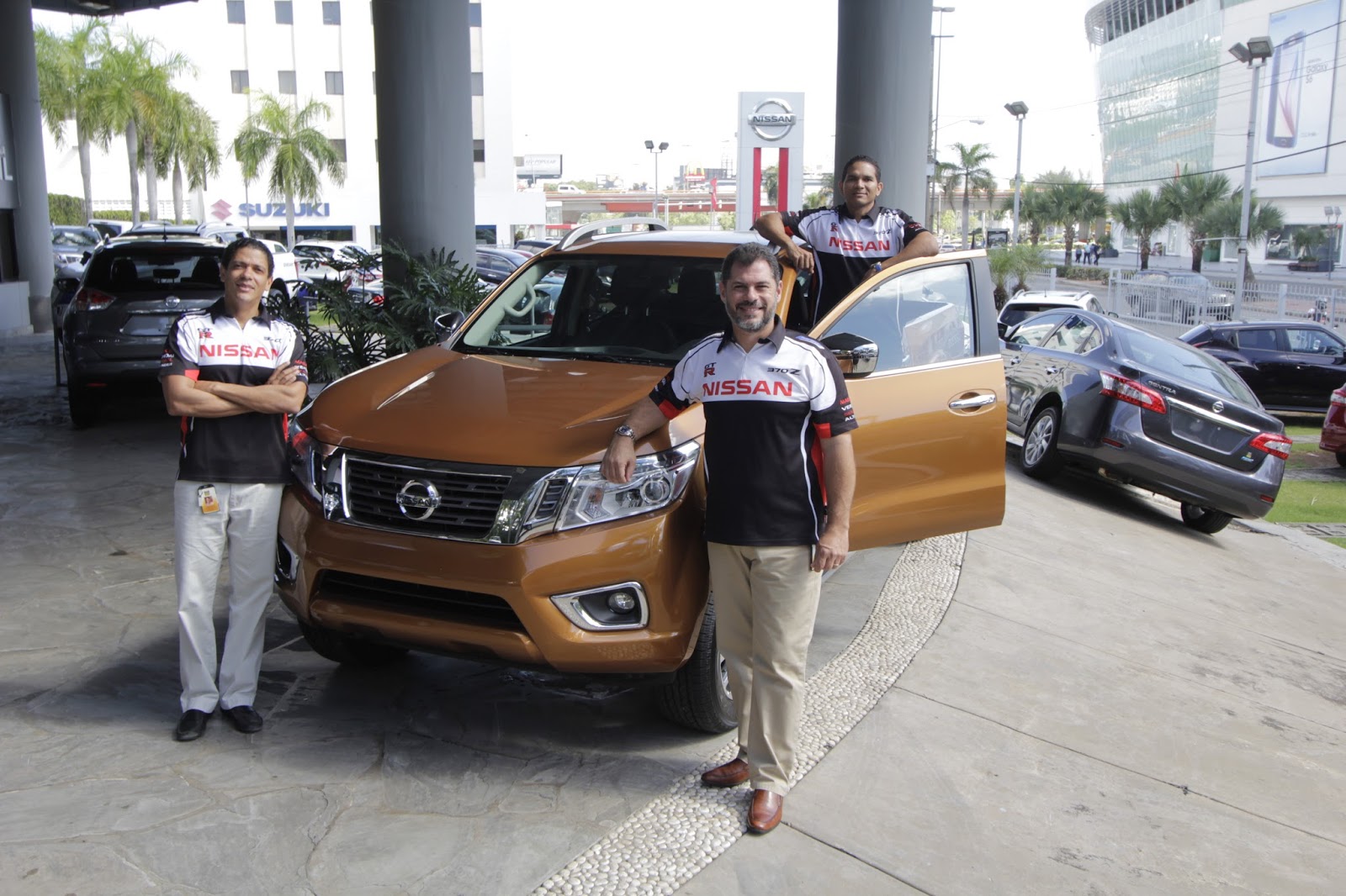 NISSAN y Santo Domingo Motors presentan la completamente rediseñada ...