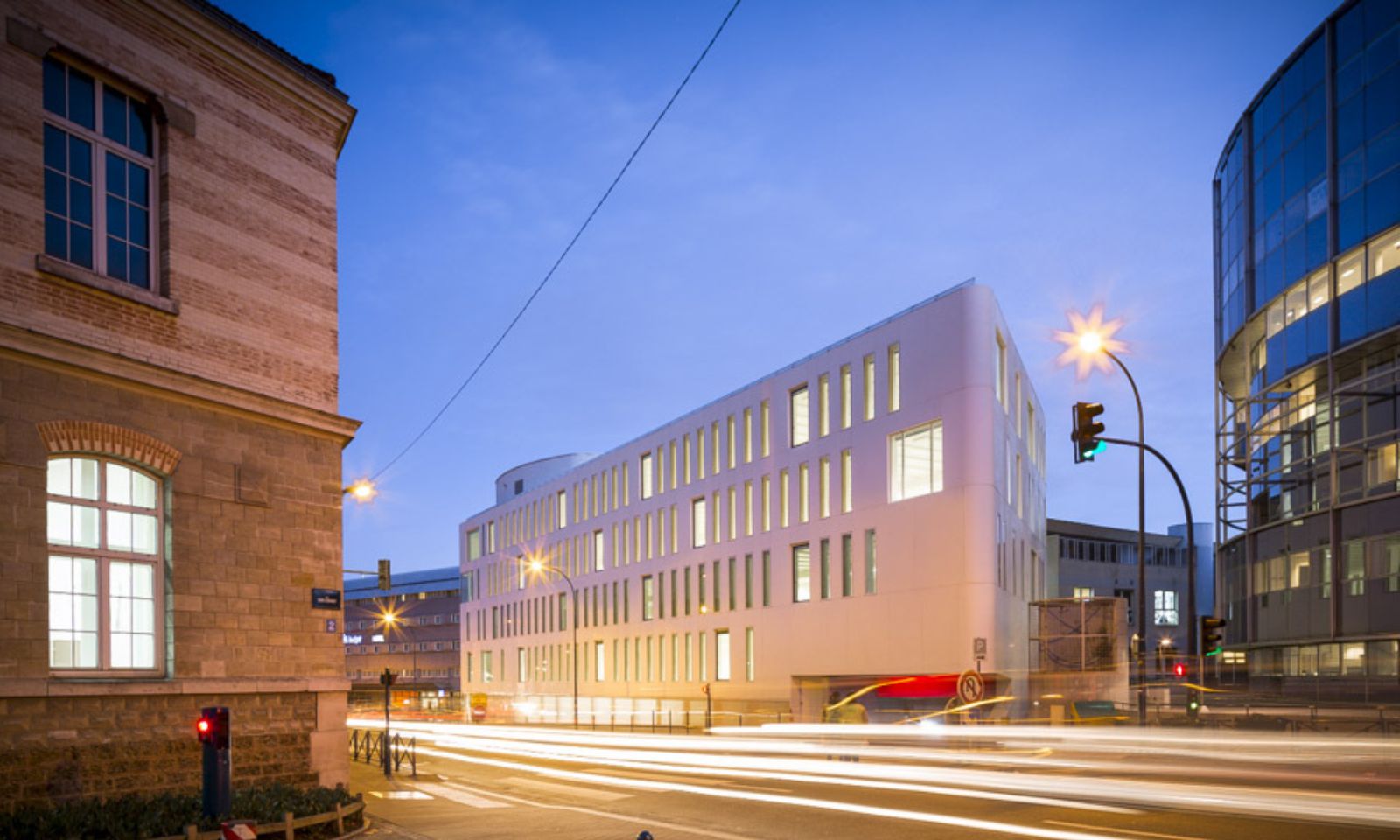 architecture now and The Future: POSITIVE-ENERGY BUILDING BY FASSIO ...