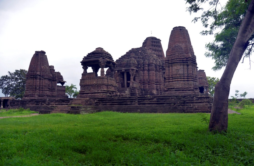 Hindu Temples of India: Gondeshwar Temple, Sinnar – The Temple