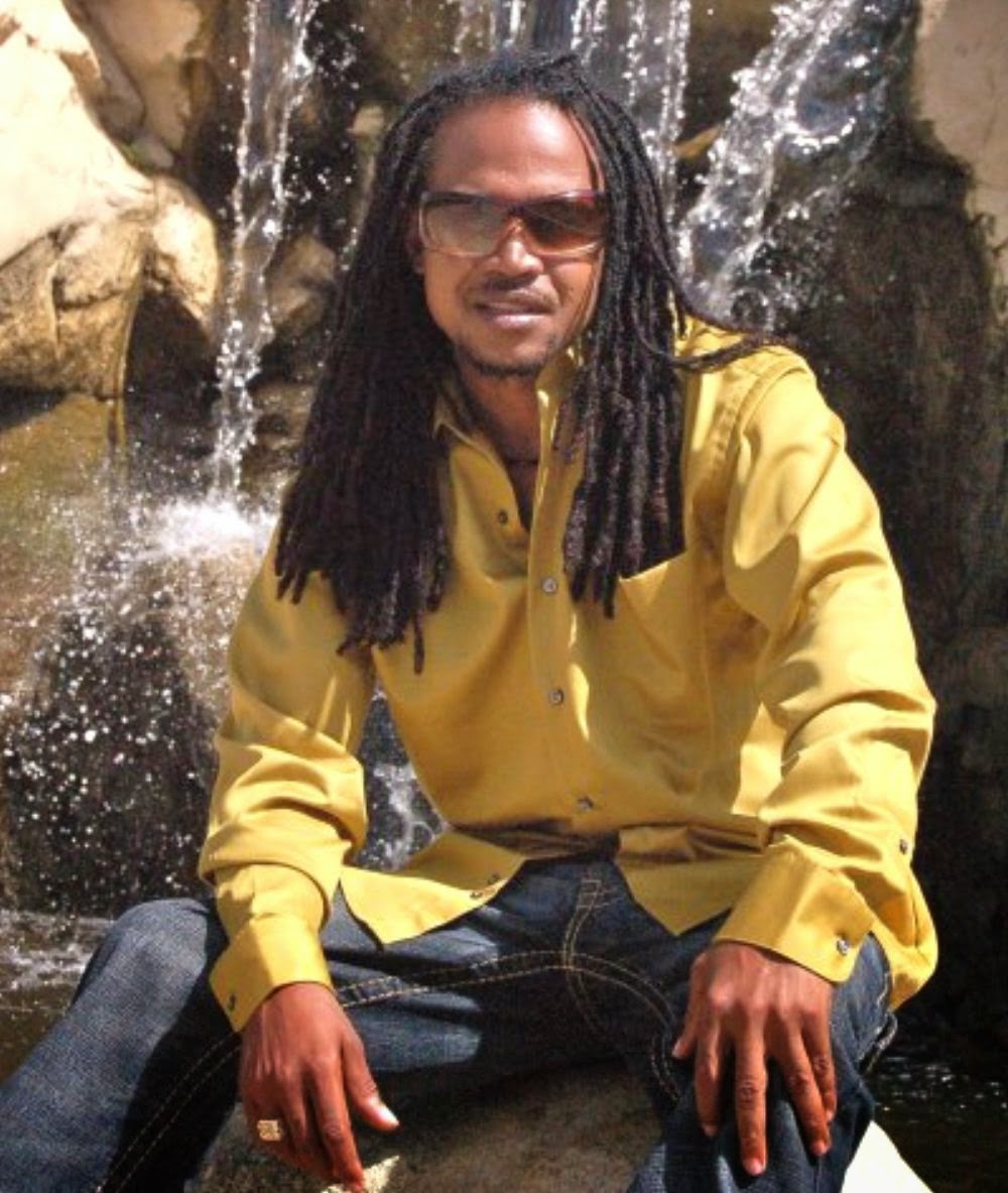 Reggaediscography: ANDREW BEES - DISCOGRAPHY: (Reggae Singer)