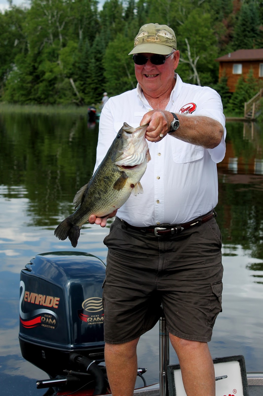 Aspen Resort Blog: 20 inch Largemouth Bass
