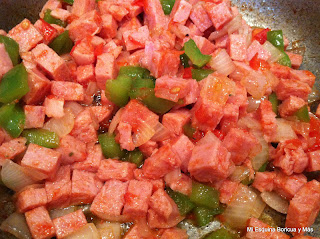 Mi Esquina Boricua y Más: Jamonilla guisada con papas