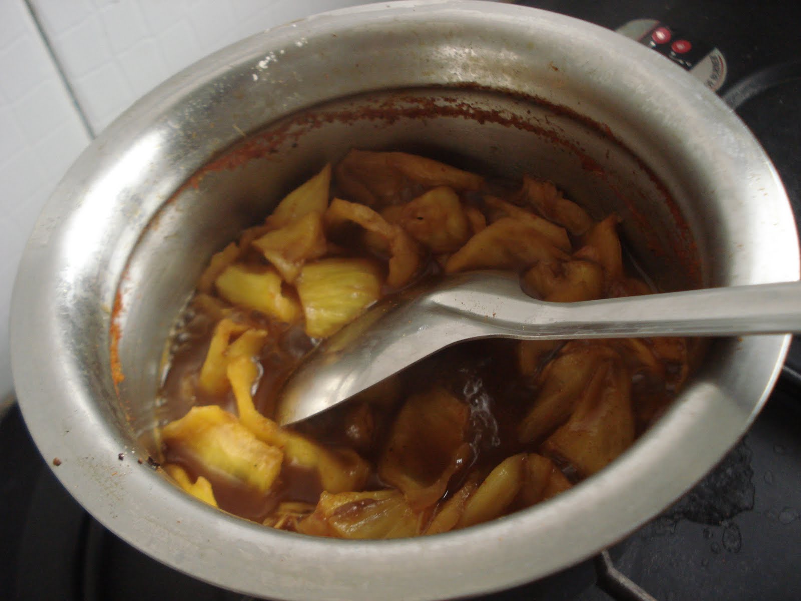 Uma cooks.......: Chakkai puli pachadi (Jackfruit pachadi)