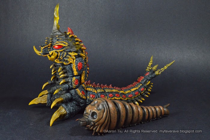 The Rave Corner: S.H. MonsterArts Battra & Mothra (Larva) Review