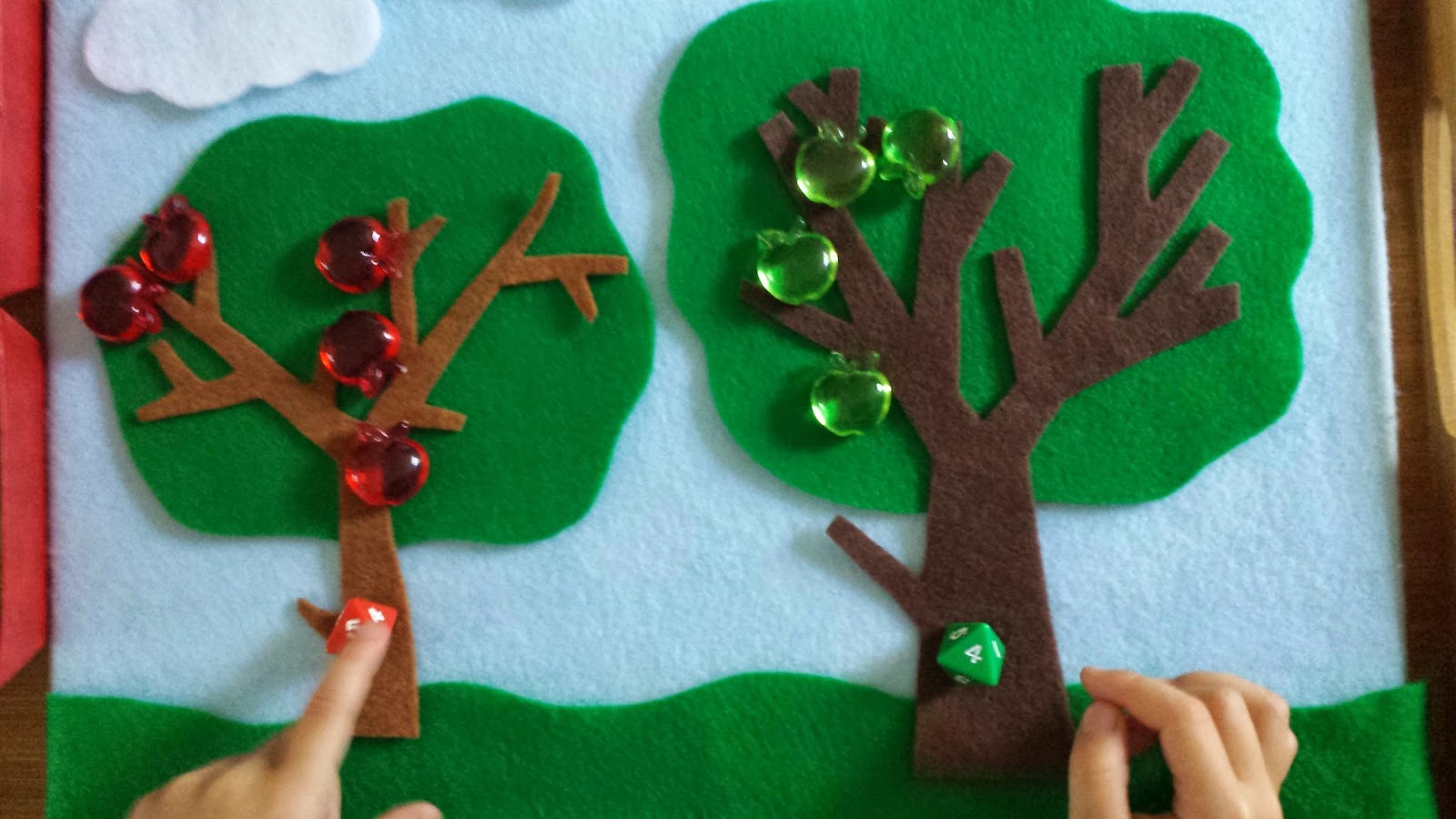 Munchkin and Bean: Apple Picking Math Felt Board