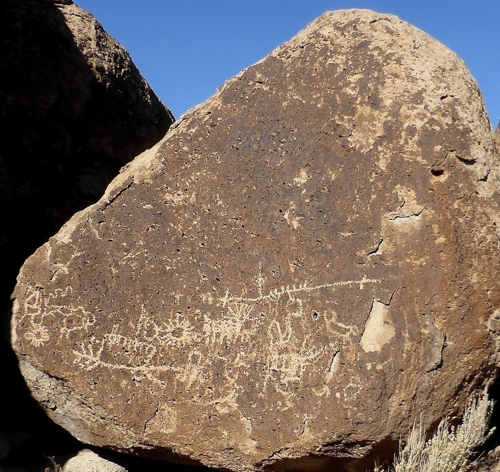 Ken's Photo Gallery: Ref - Rock Art Sites in Nevada's Great Basin