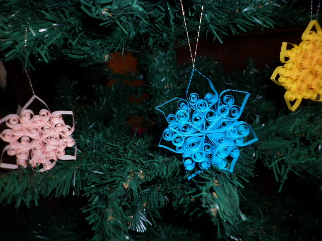 teachersrl: Fulgi de zapada Quilling-decoratiuni de iarna