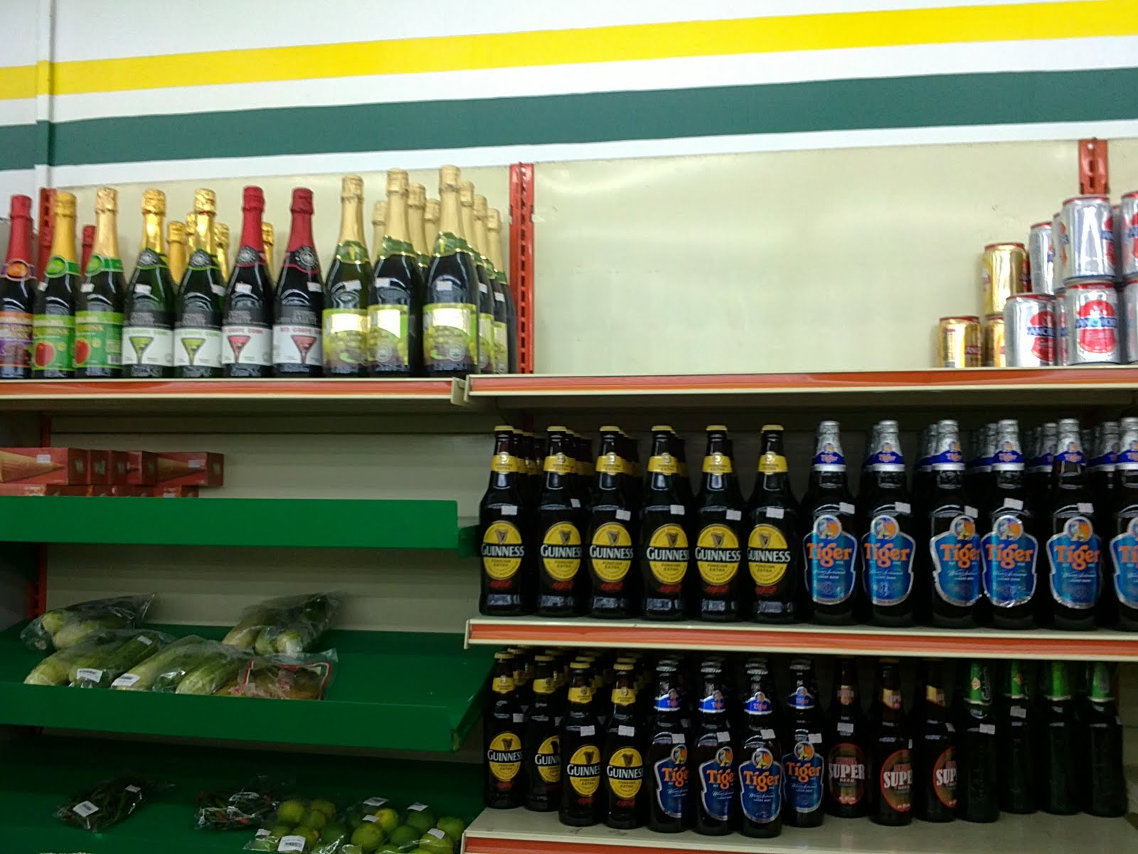 sAyAp DuNiA: bak kut teh dan arak halal ditemui