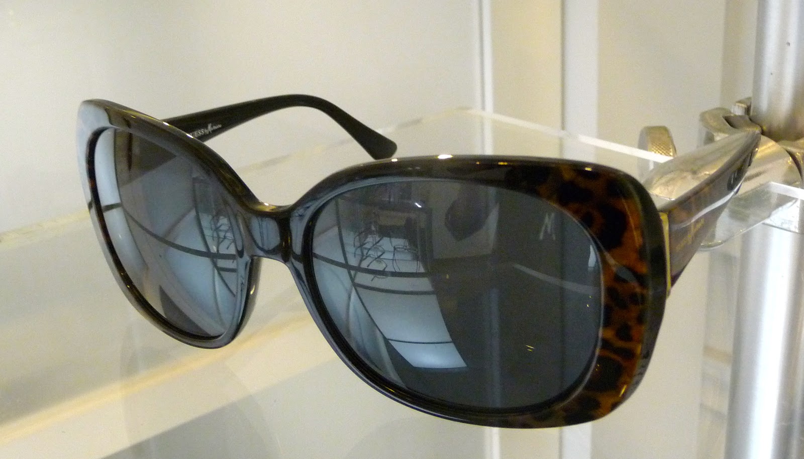 SUNGLASSES Spring 2013-Marciano, William Rast, BONGO®, Candie's ...