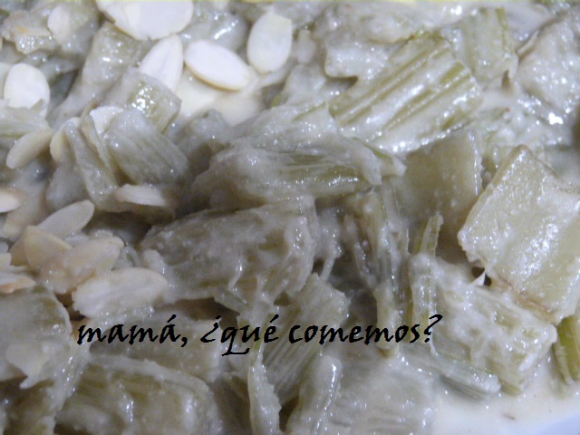 Mamá, ¿qué comemos?: Cardo con almendras
