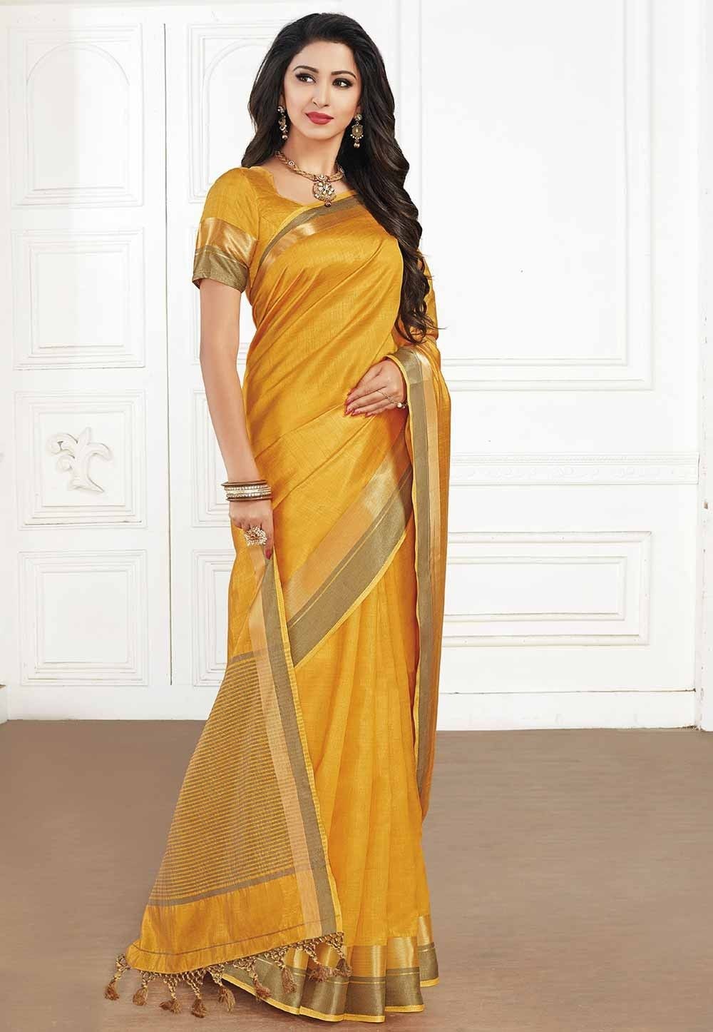 Indian Actresses and Models : Beautiful Models in Saree