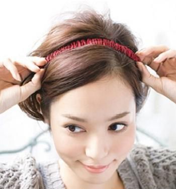 Cara mengikat rambut pendek (4 model)