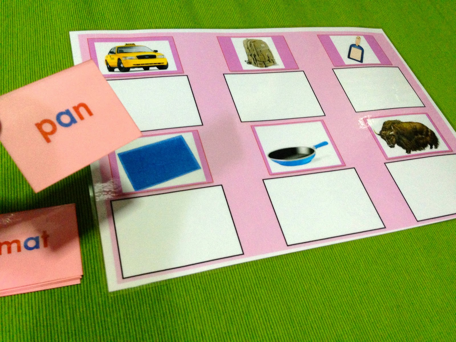 budsy's juices: MONTESSORI PHONICS Reading Sheet of Pictures and Cards