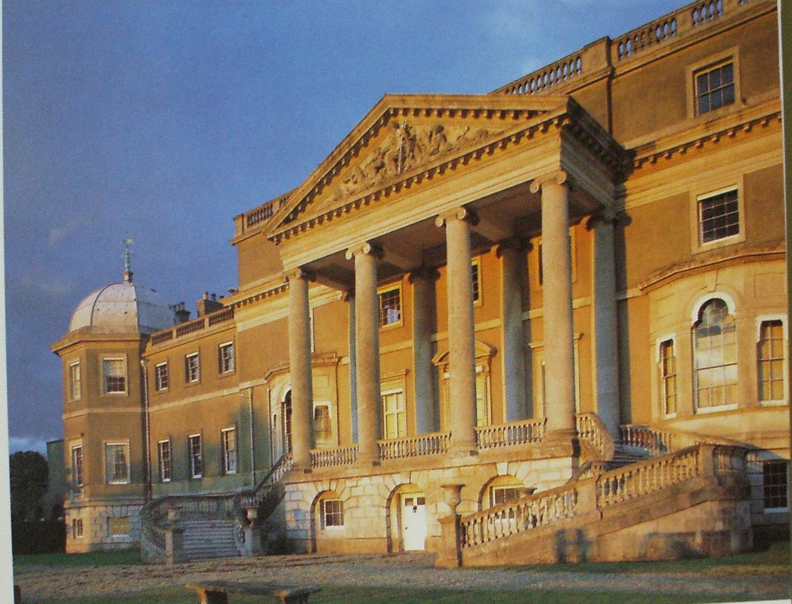 Historia Pablo Picasso: Arquitectura neoclasica