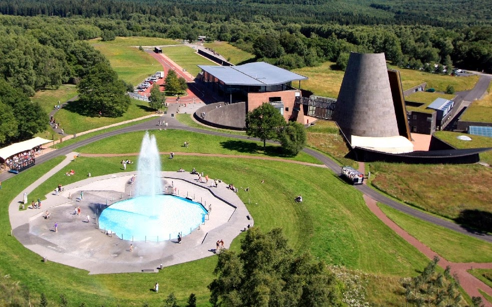 Voyages en terres volcaniques, Vulcania lance sa saison estivale ...