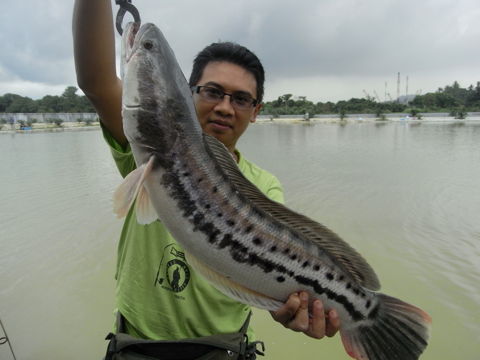 MALAYSIAN FISH HUNTER: Exotic Fishing Pond @Rawang
