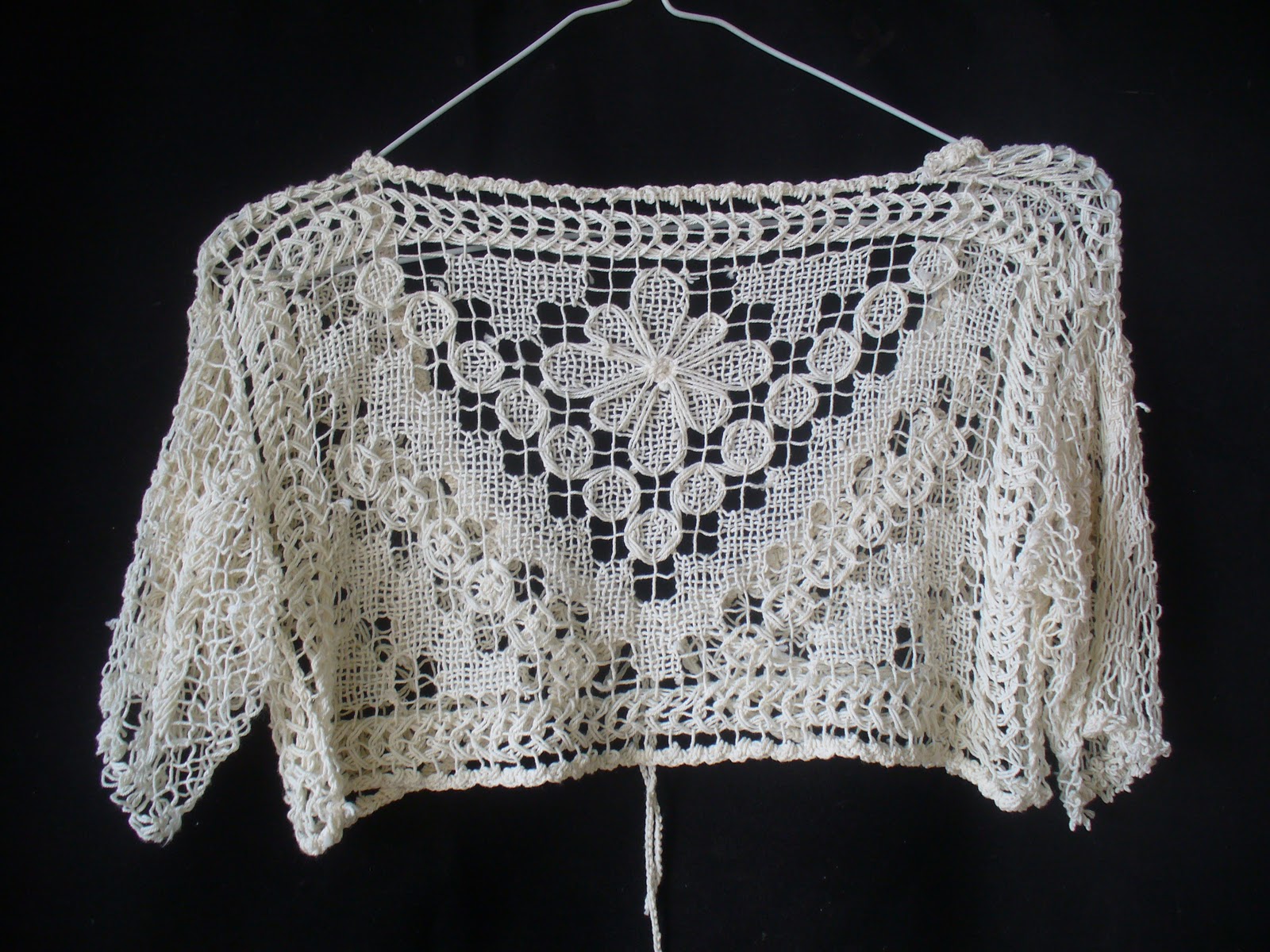 Artesanias en Itatí: Tejidos en encaje Ju