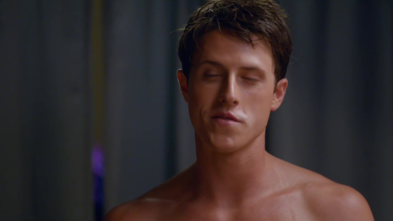 ausCAPS: Shane Harper shirtless in Happyland 1-01 "Pilot"