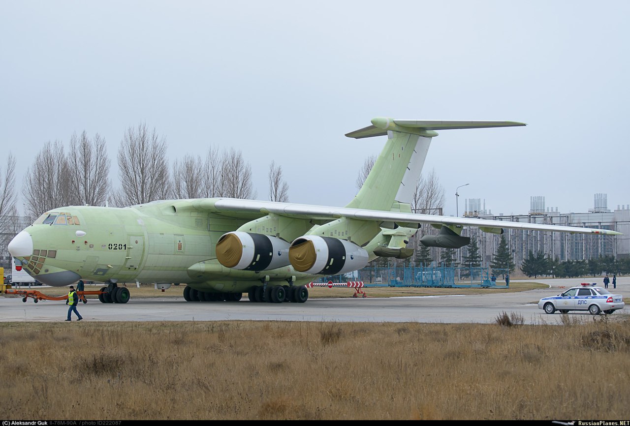 Historia y tecnología militar: Primera imágen del Il-78M-90A