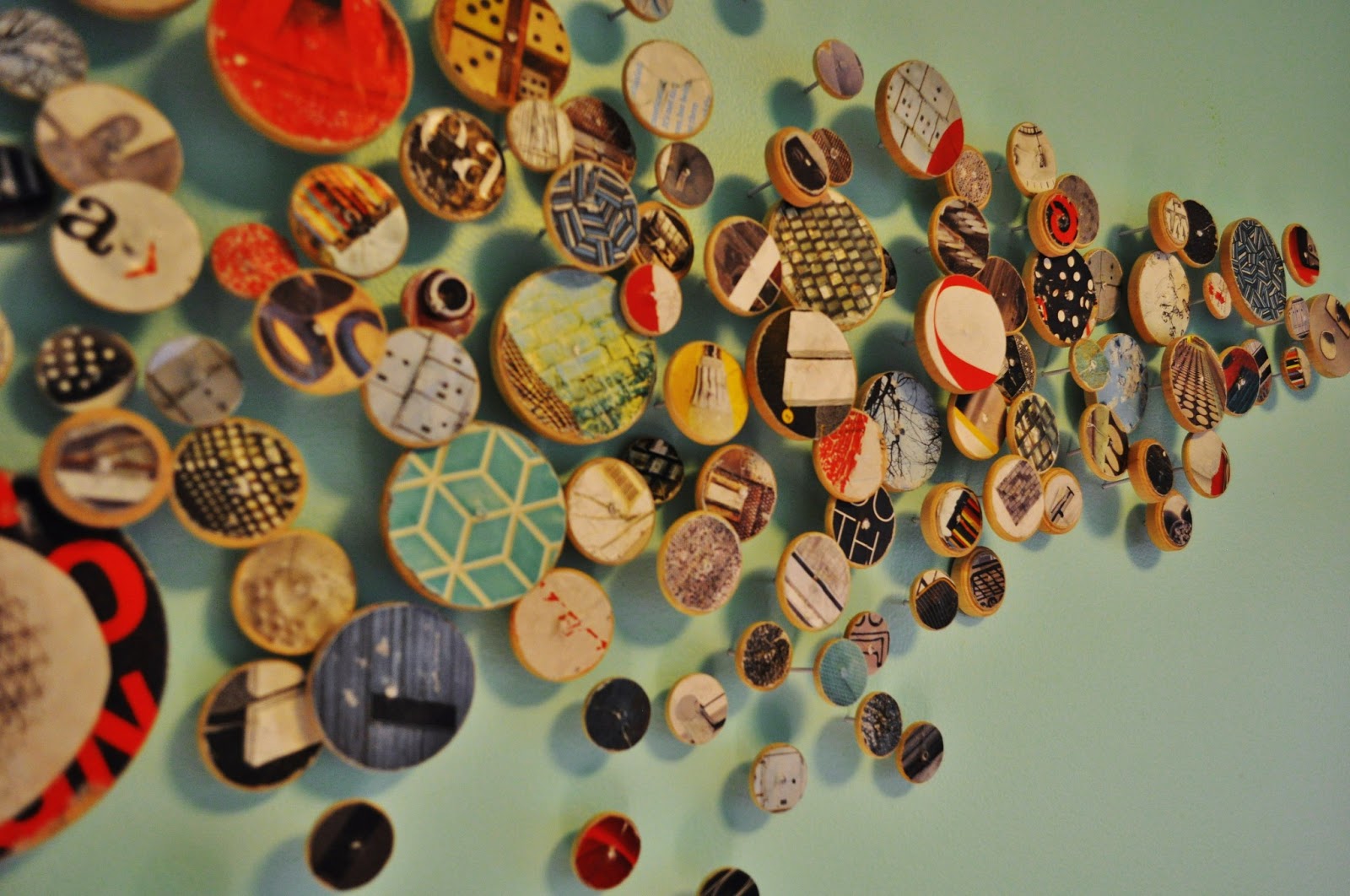 Kelli Nina Perkins: Crafty Wall Art with Magazines