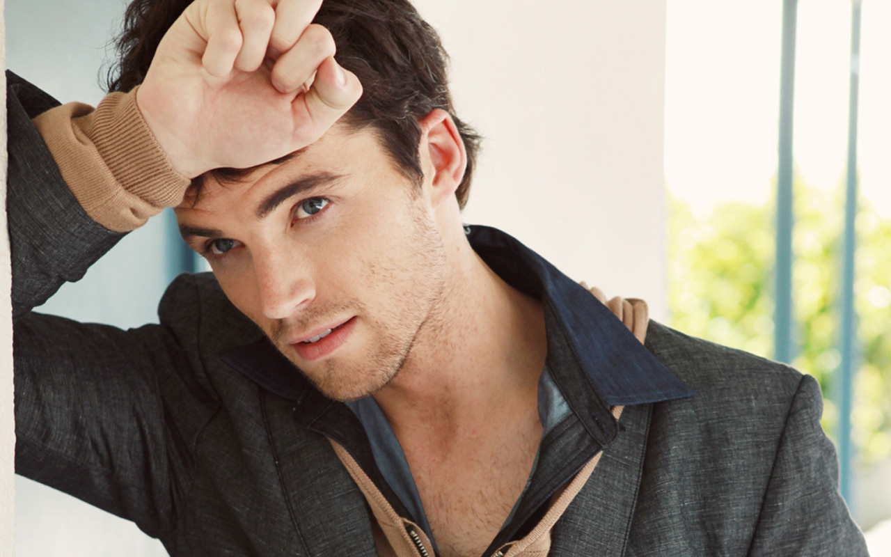 Pretty Little Liars: Ian Harding