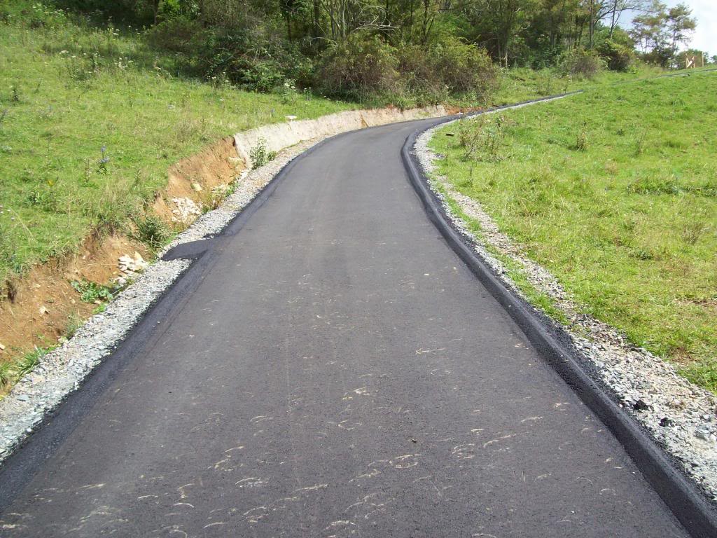 Mike and Lisa's World: Chapter 90...Making Curbs For Our Driveway