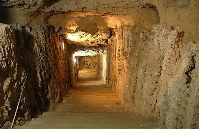 Beautiful Egypt: Roman Catacombs in Alexandria