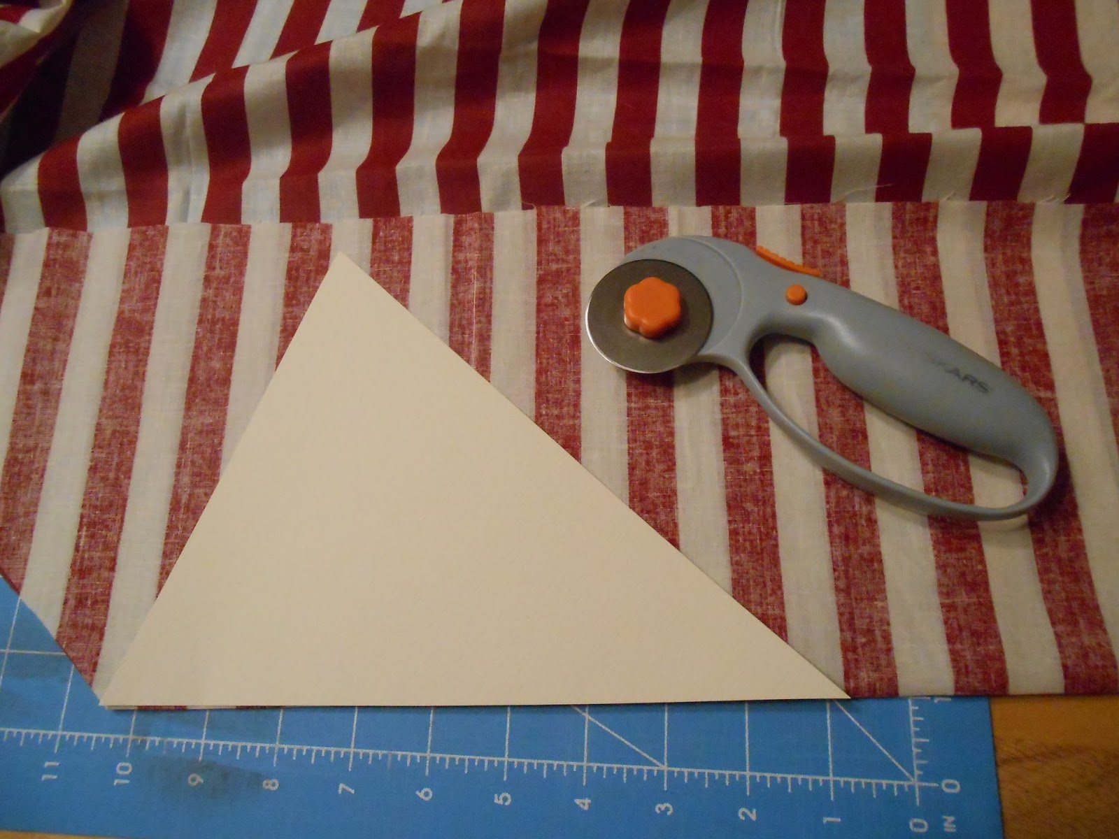Cathy's Craft Corner: How to sew a Pennant