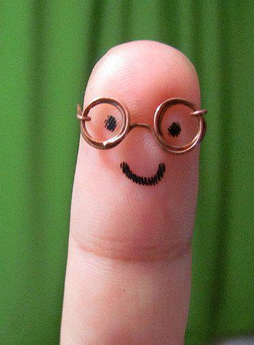 Latest Pictures Of Fingers Faces | Awesome Profile Pictures