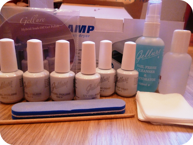 The Cosmetics Kitten: At Home Gellure/Shellac/Gel Nails Kit!