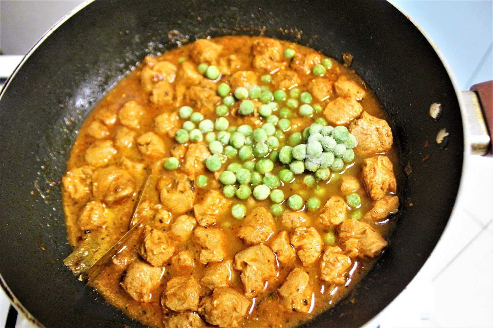 Bethica's Kitchen Flavours: Soya Nuggets Curry