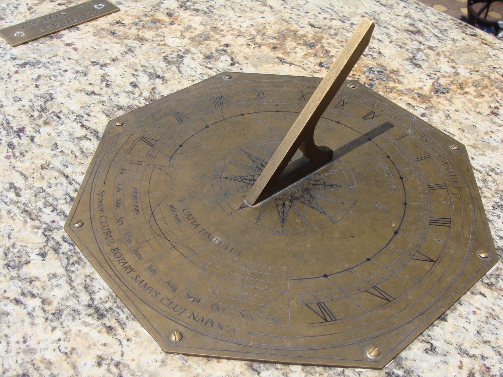 In jurul lumii in 80 de postari: Ceasuri solare