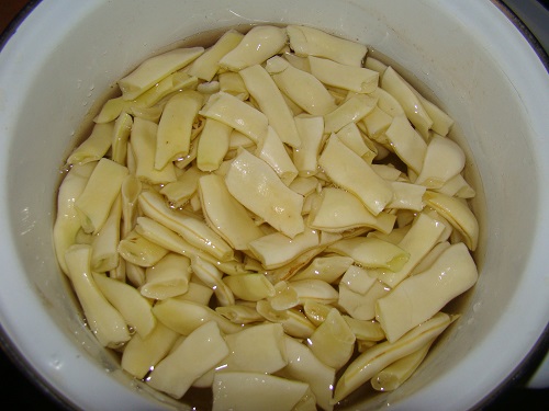 Cristina's world: Ciorba de fasole pastai late