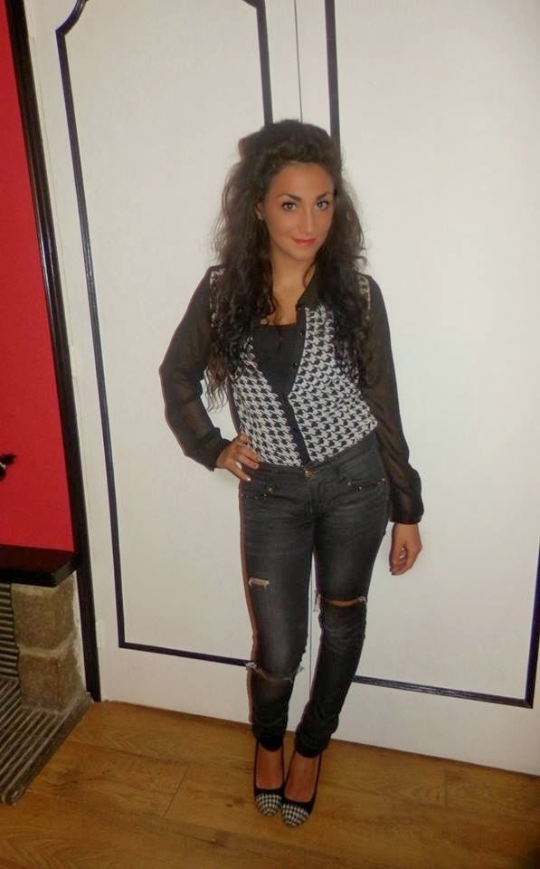 A-Touch-of-Insolence: Look book #1 - Black & White avec Océane en Guest ...