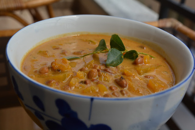 vellapayar(black eyed beans) mathan olan - Sasi's Cuisine