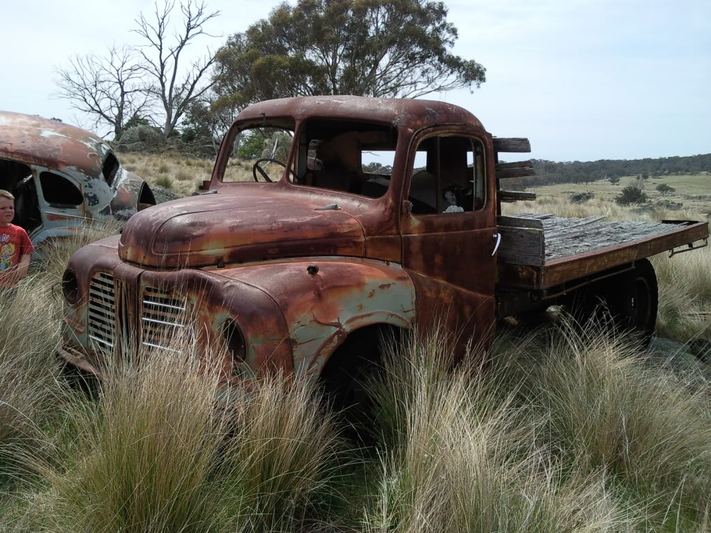 My 1928 Chevrolet: Old Cars in the Aussie Bush