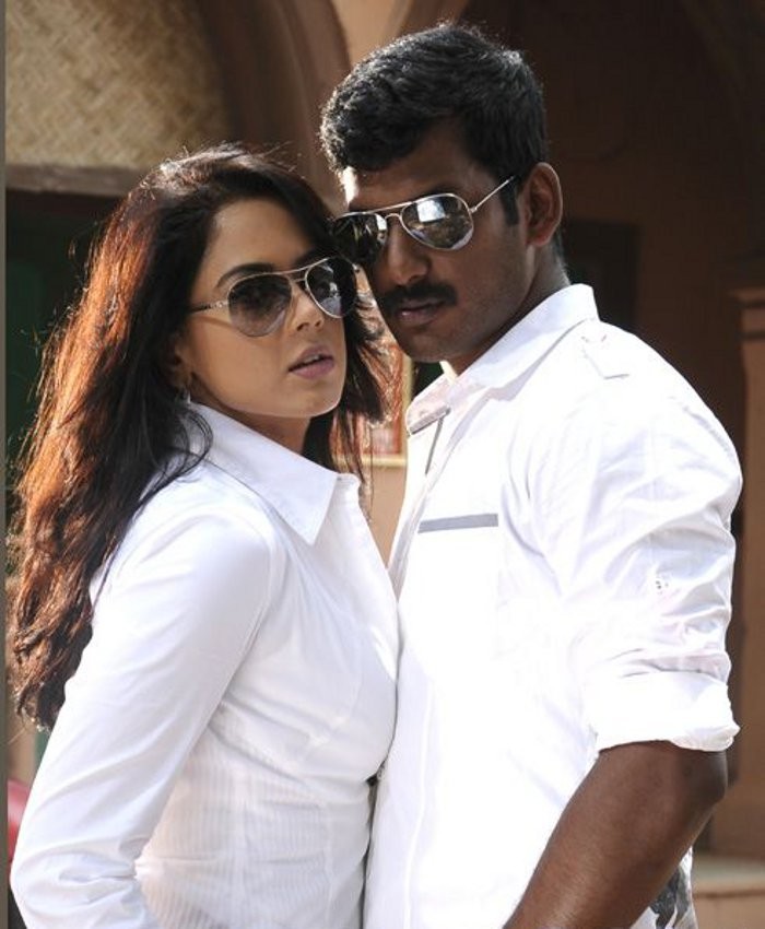 Reddy heroine & Reddy hero perfect Romance Stills ~ MovieONE Gallery