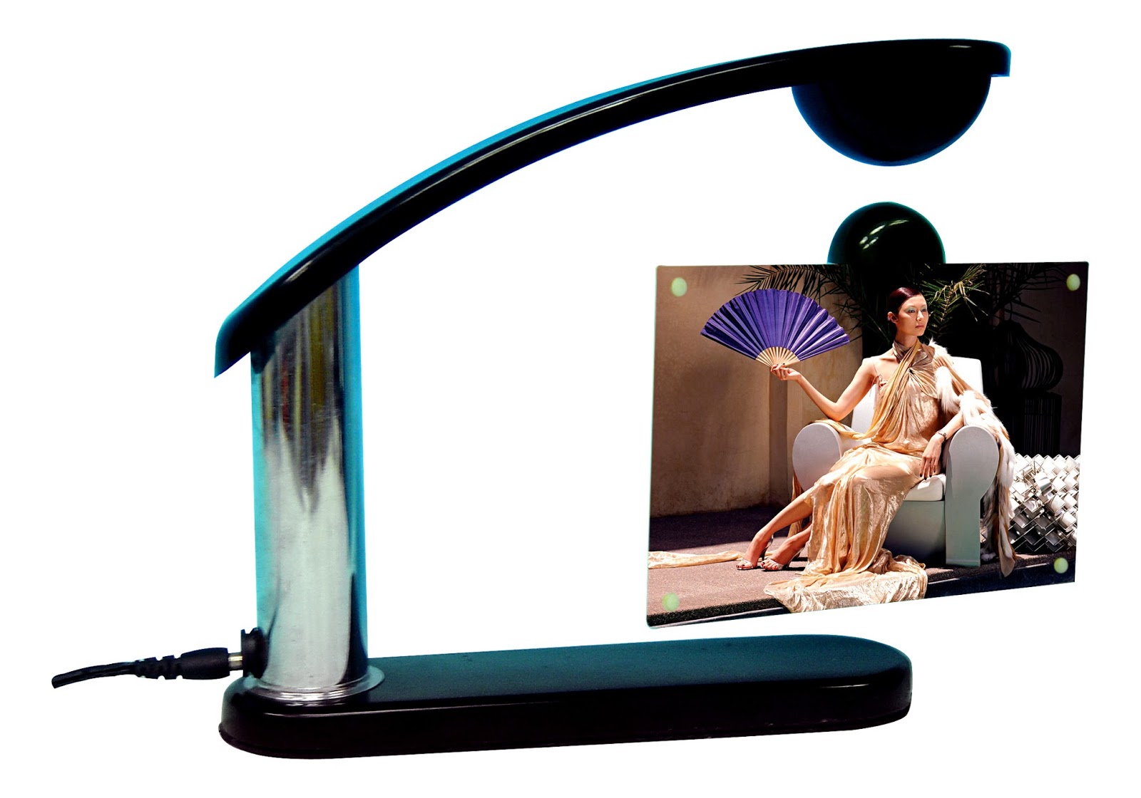 HCNT Technology: Magnetic Floating Funny Photo Frame For Gift Craft