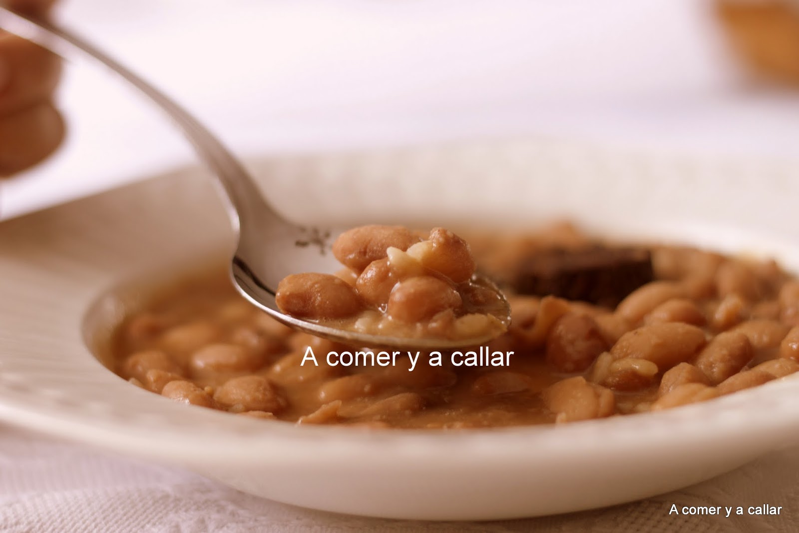 A comer y a callar: HABICHUELAS AMONÁS