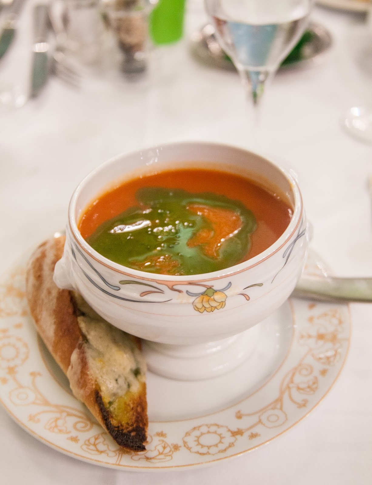 My Musings: La Fermette Marbeuf & Montmartre