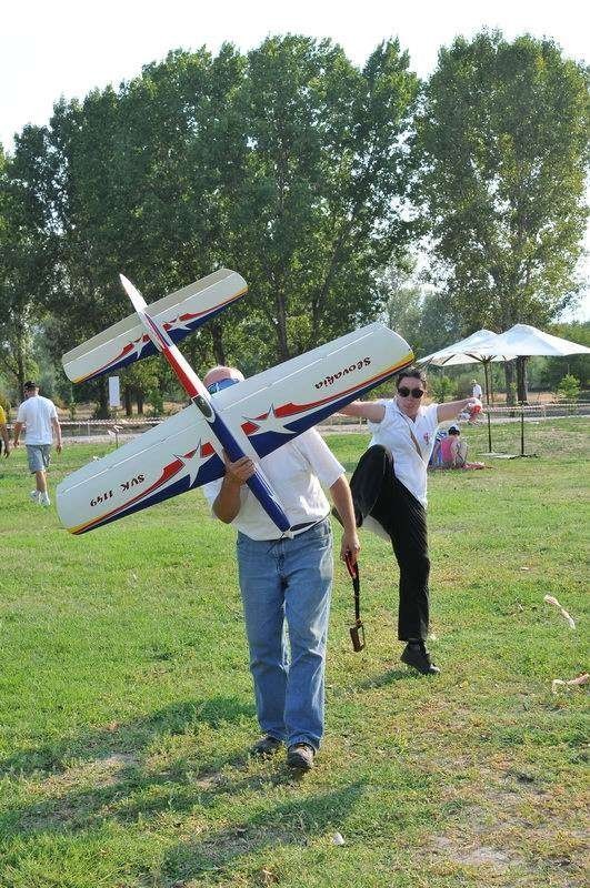 Zbor captiv - zbor circular - Aeromodelism/Control Line Stunt - flying ...