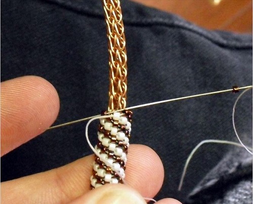 Peyote Side Stitch Tutorial for Easy Decorative Tubes / The Beading Gem