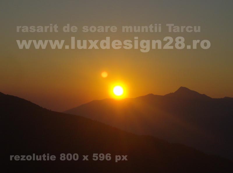 Cazare judetul Hunedoara: Luna plina si rasarit de soare in Muntii Tarcu