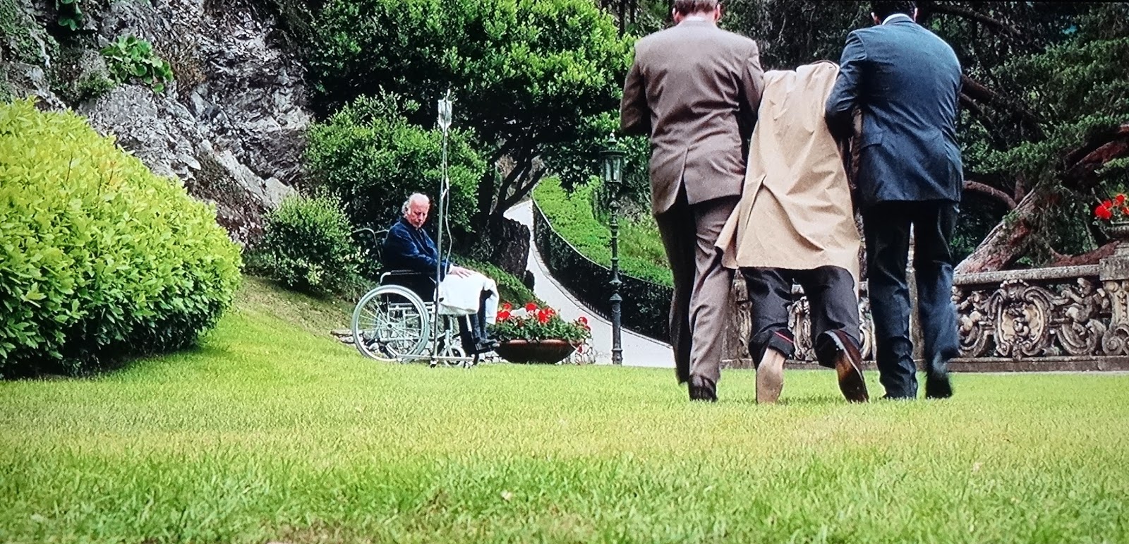 007 Filming location: Place where Rene Mathis gets an electroshock ...