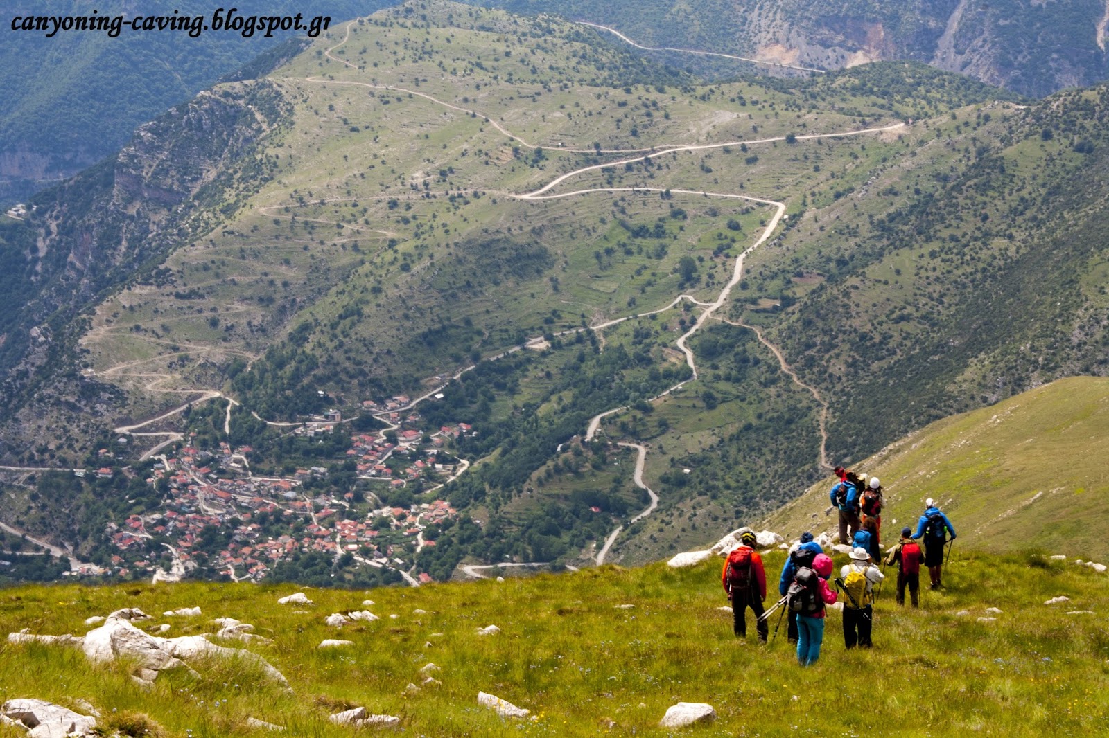 Canyoning - Caving: Κορυφογραμμή Κακαρδίτσας, νότια Πίνδος