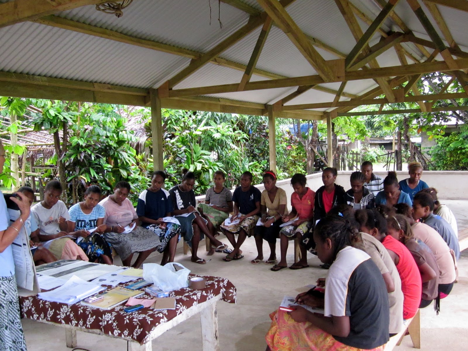 Vanuatu: Teenage pregnancy workshops