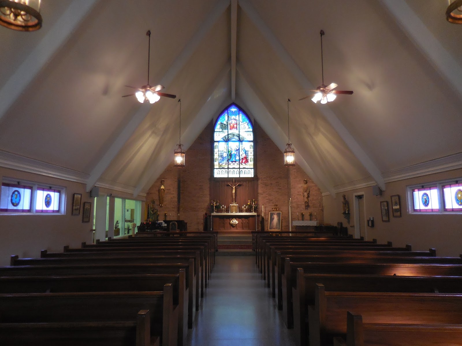 Introibo ad altare Dei: St Elizabeth of Hungary in Colonial Beach, VA